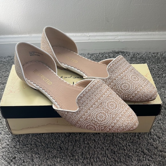 Restricted | Shoes | Restricted White Flats | Poshmark